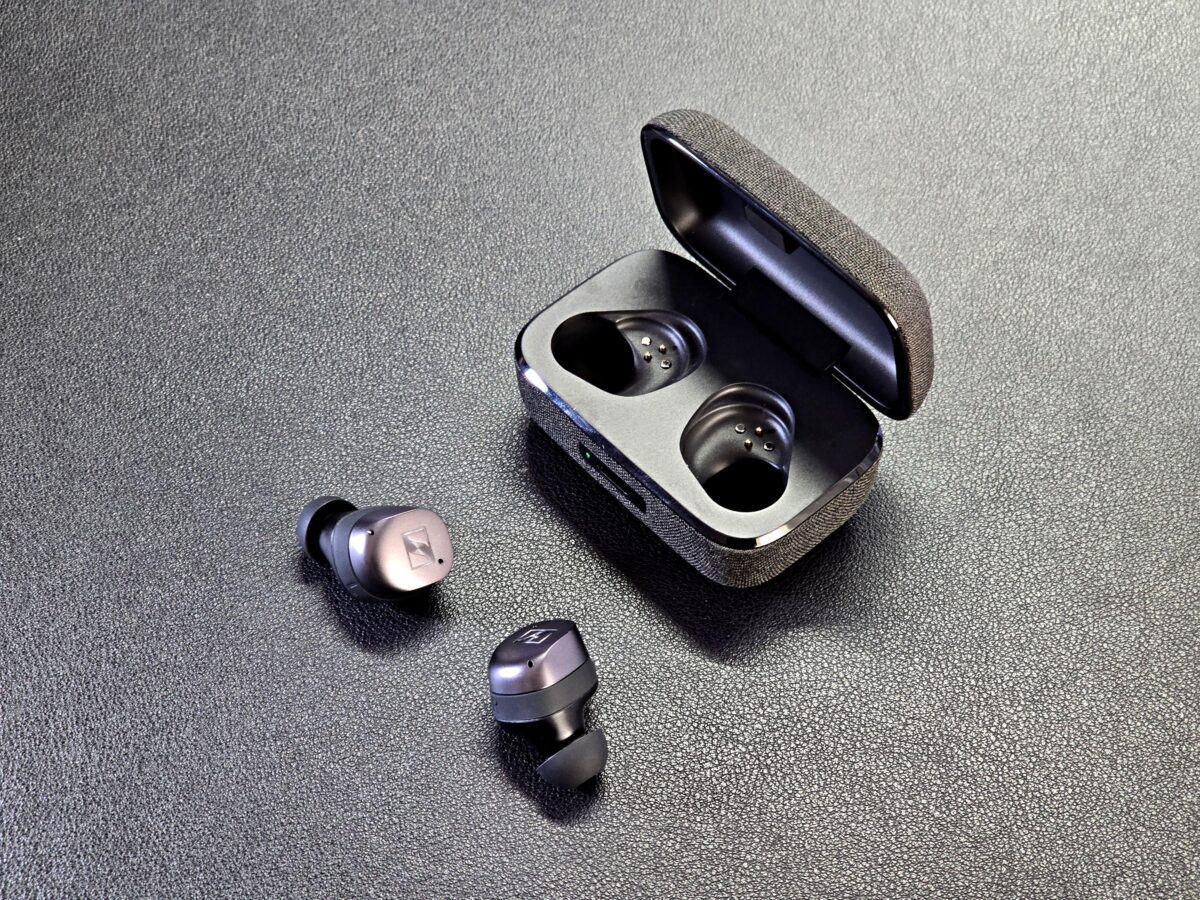 【SENNHEISER MTW4レビュー】音質からノイキャンから機能性まで全てが最強 | MOMENTUM True Wireless 4 ...